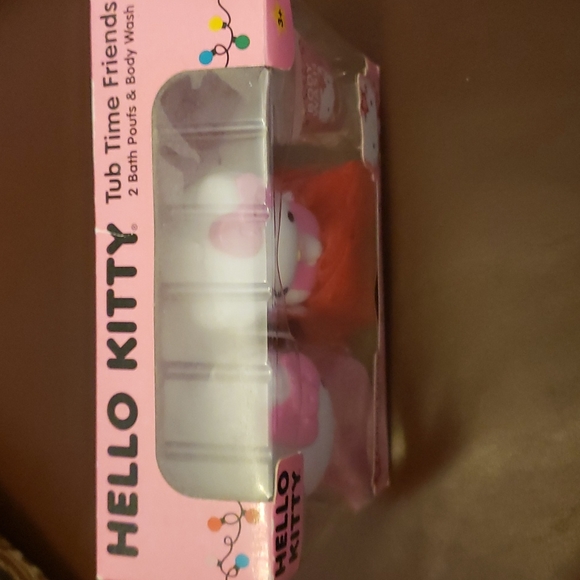 Hello Kitty | Bath, Skin & Hair | Hello Kitty Cotton Candy Body Wash ...